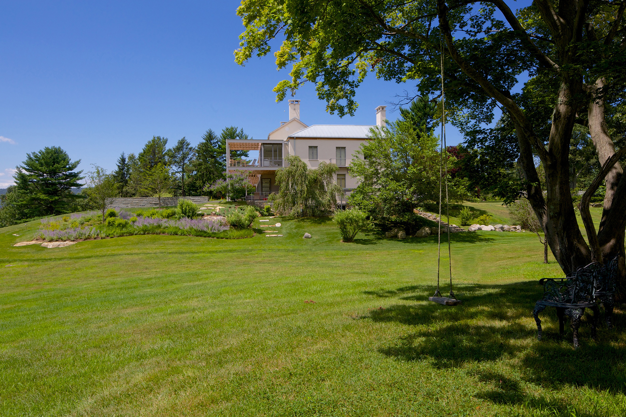 Riverside Vistas - Patios that take advantage of sweeping views